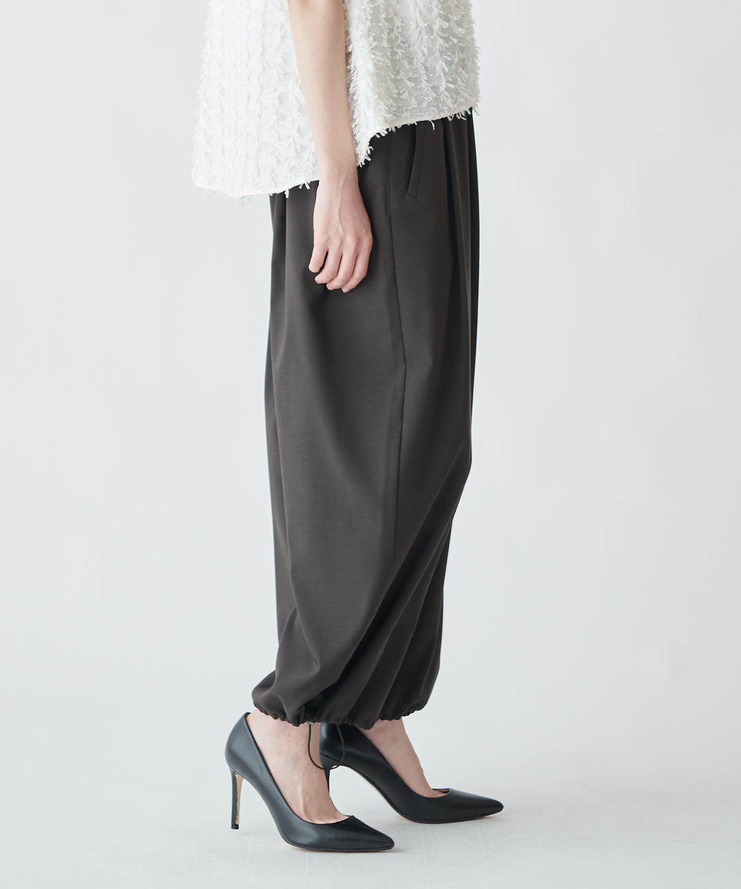 リネンライクパラシュートパンツ – FACE SANS FARD リネンライクパラシュートパンツ – FACE SANS FARD