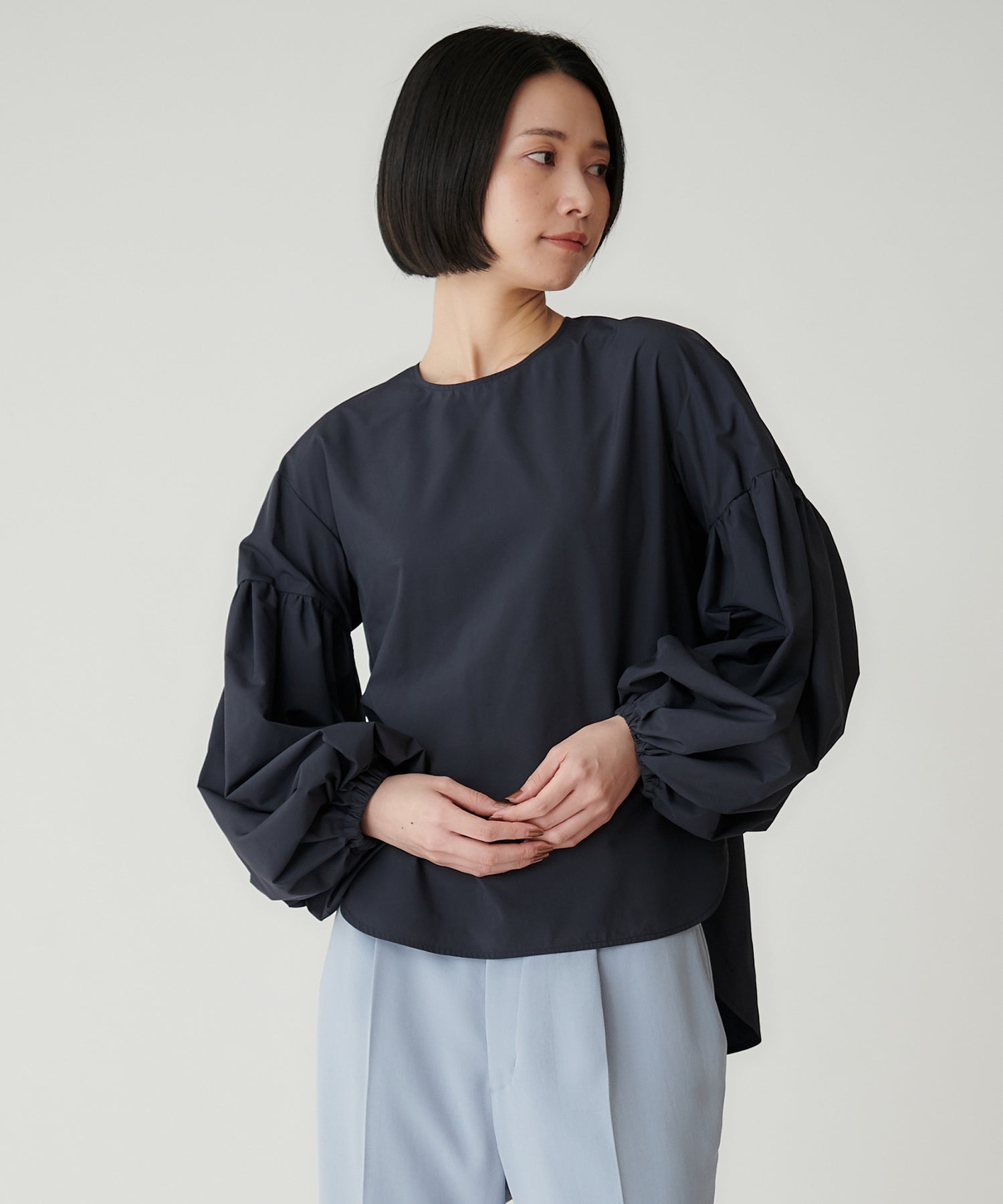 ボリュームスリーブタフタブラウス – FACE SANS FARD