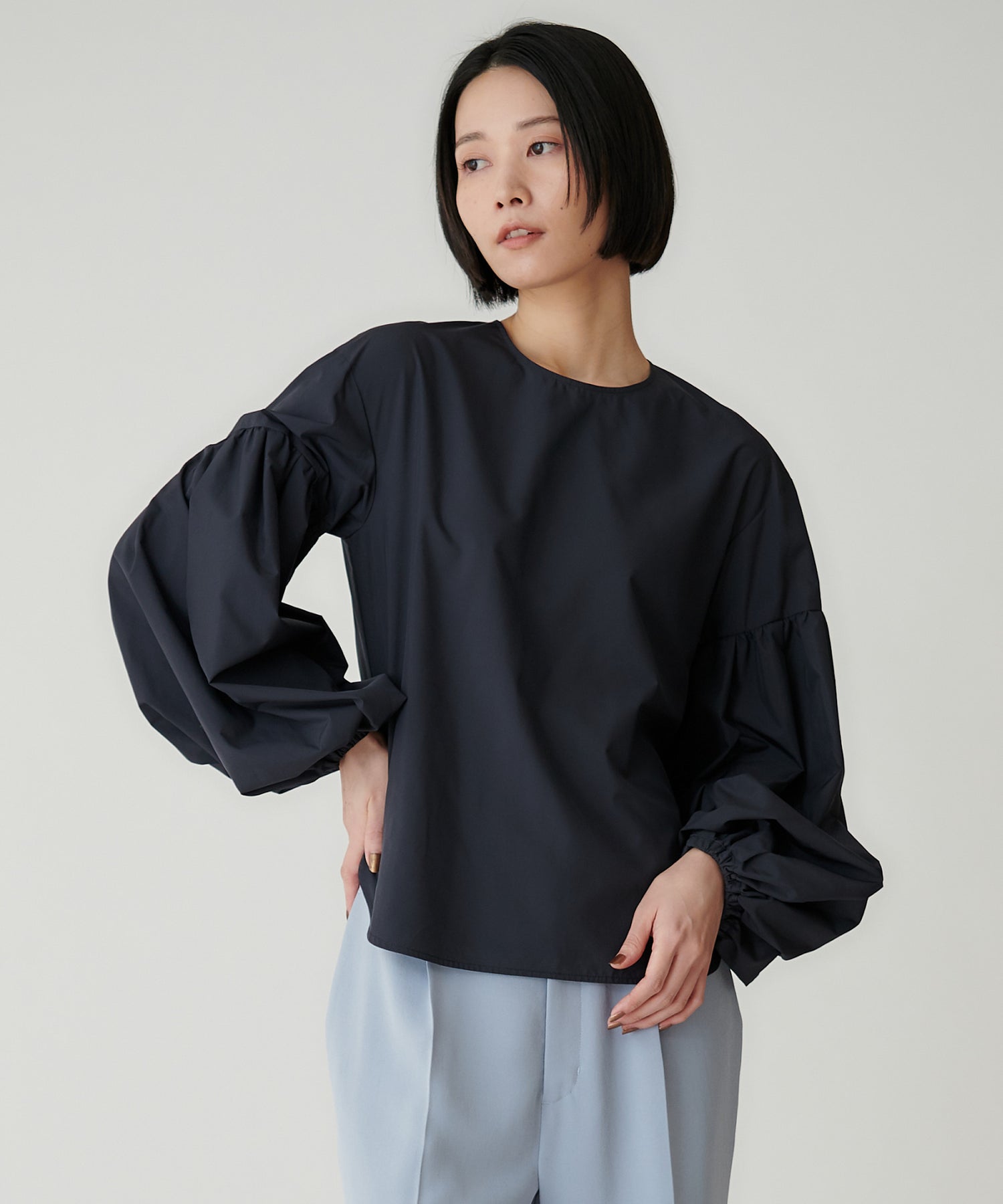 ボリュームスリーブタフタブラウス – FACE SANS FARD
